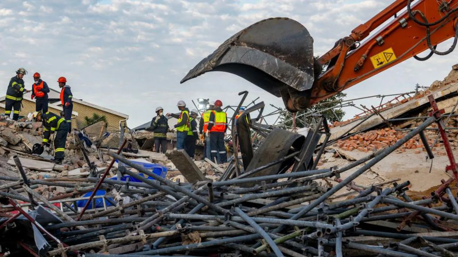 South Africa: Cause of building collapse elusive as death toll hits 32 ...